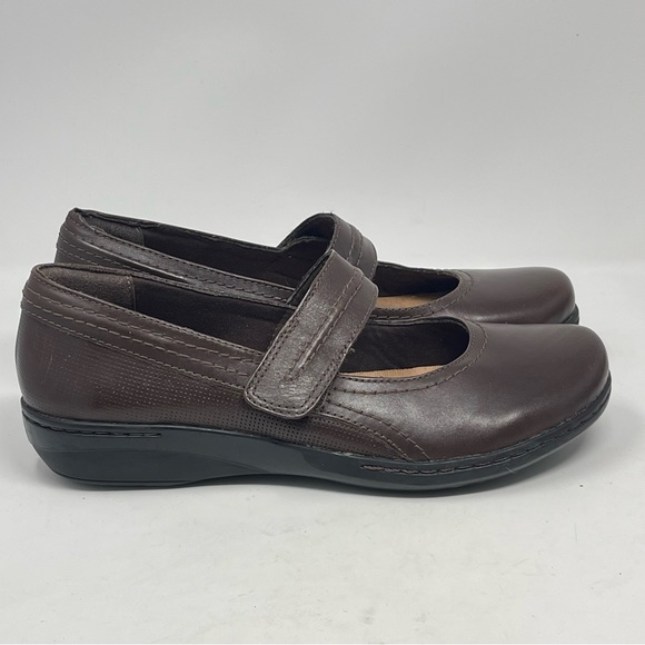 Clarks | Shoes | Clarks Collection Shoes Womens M Brown Leather Mary ...